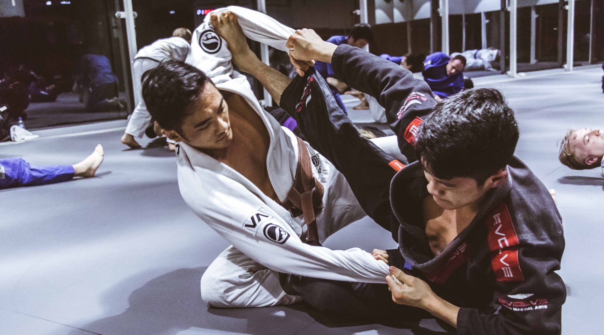 How To Combat A Spider Guard Player In Brazilian Jiu-Jitsu - Evolve ...